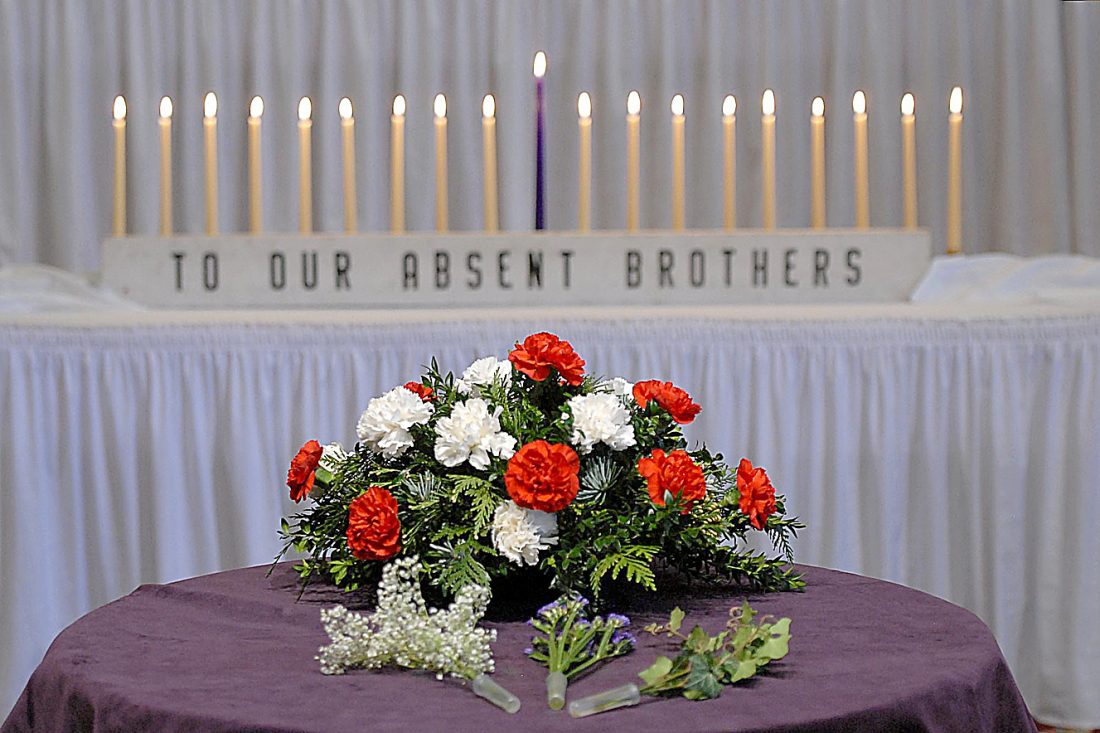 Elks remember past members | News, Sports, Jobs - The Express